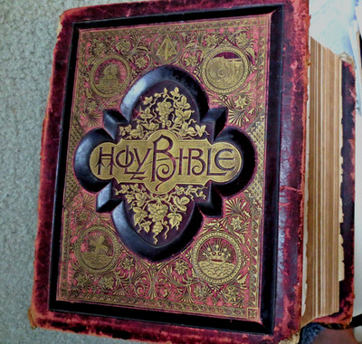 1885 Leather Holy Bible Parallel Old & New Testaments & Apocrypha 1079 ...
