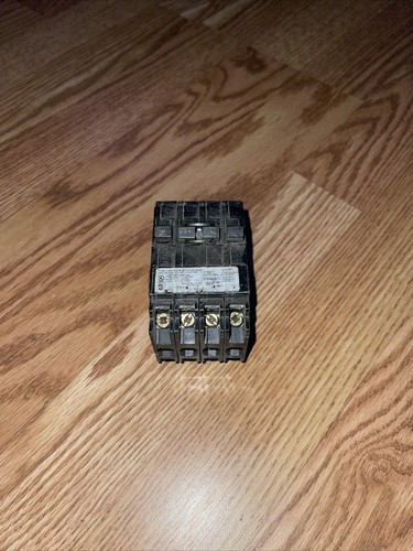 Siemens Q22050CT One 2 Pole 50 Amp 2 Single 20A 120/240V QT Plug-On ...