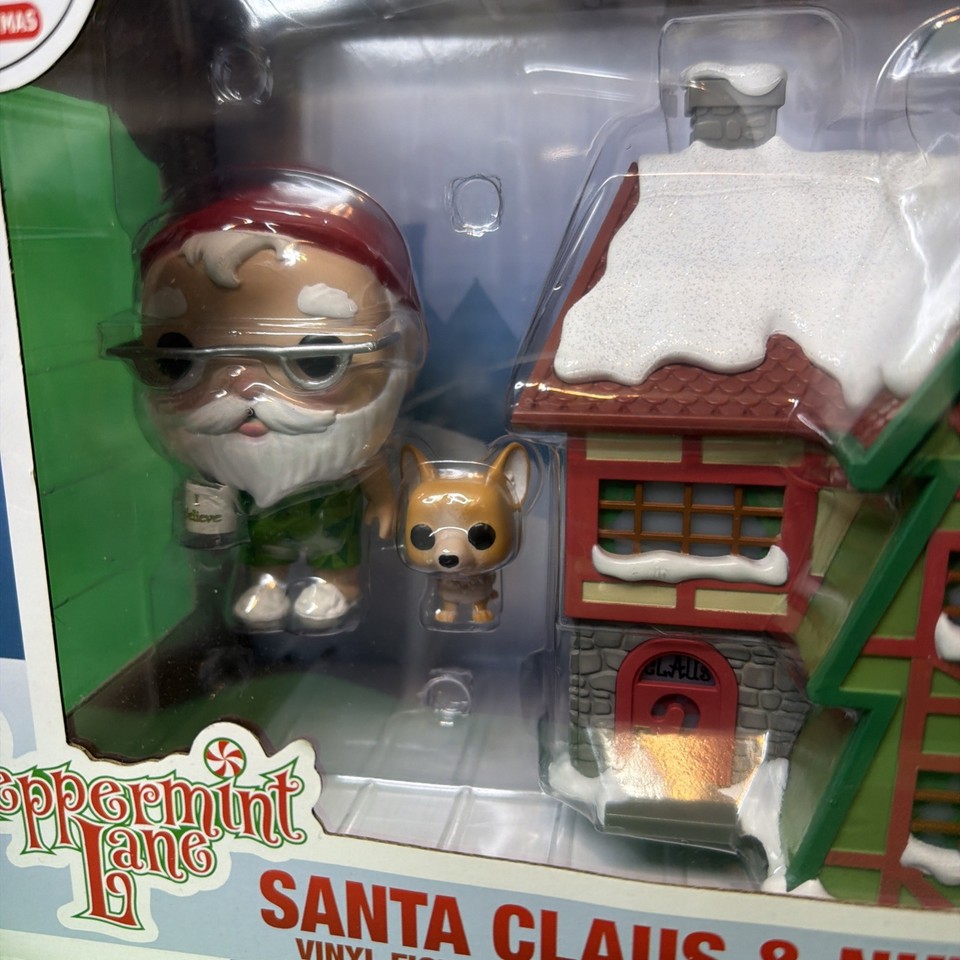 Funko Pop! Town Christmas: Peppermint Lane - Santa Claus & Nutmeg with ...