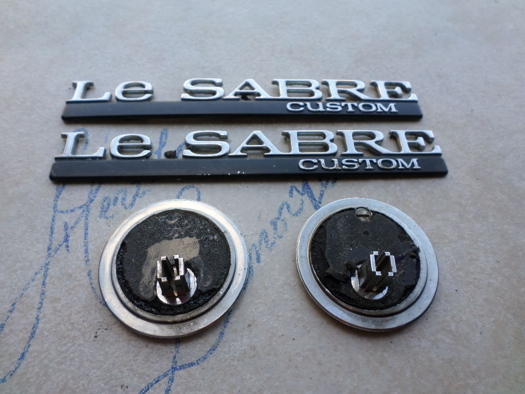 00-04 Buick Le Sabre Custom Side Door Emblem 25713251 Logo Nameplate ...