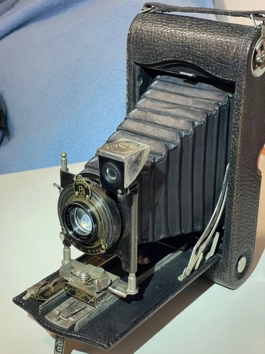 1910 Camera