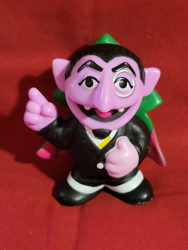 Hasbro 2018 Sesame Street Workshop Count Von Count PVC Figure 2.75 ...