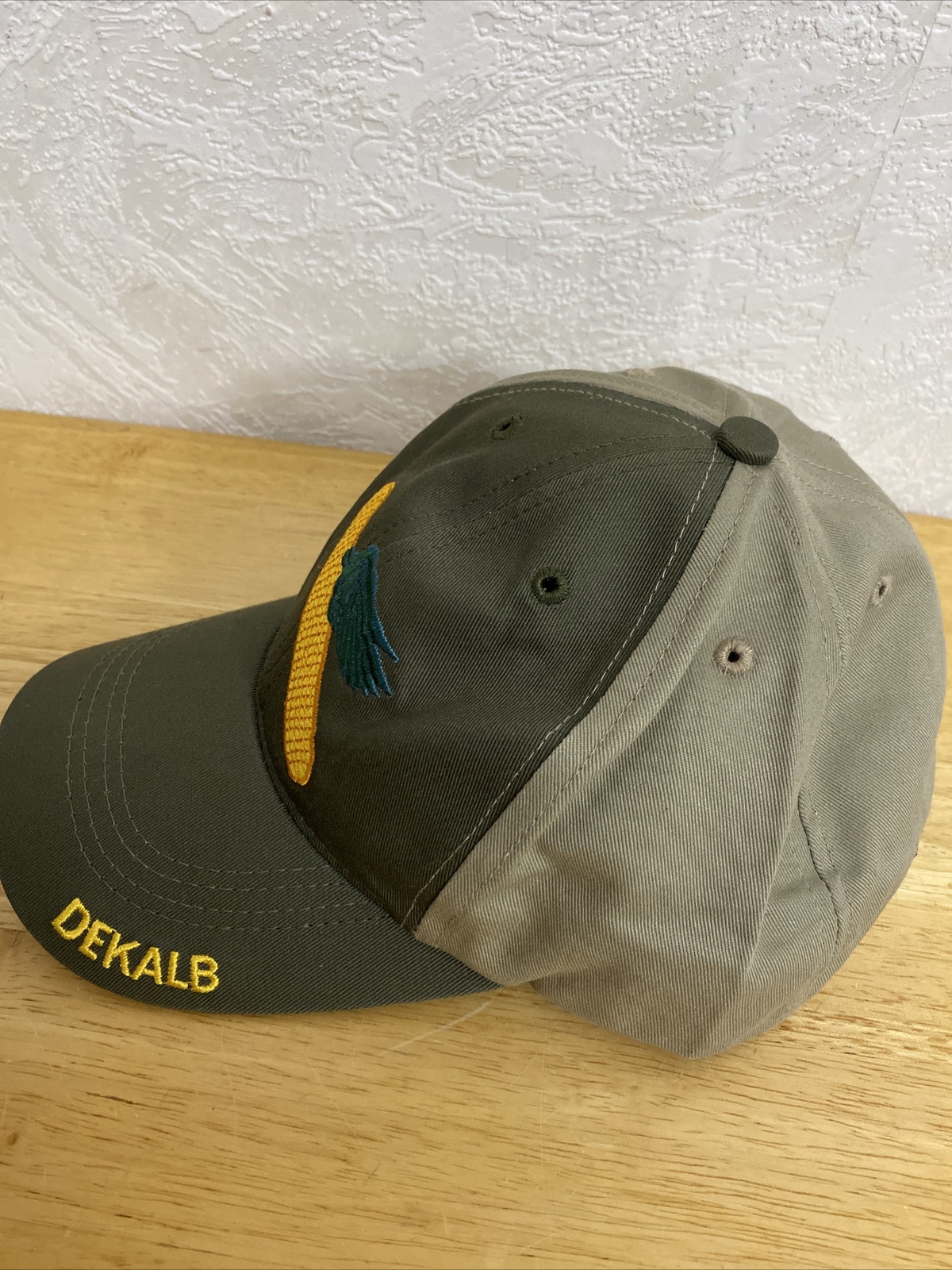 Dekalb Winged Cob Logo Trucker Farmer Hat Baseball Ca… - Gem