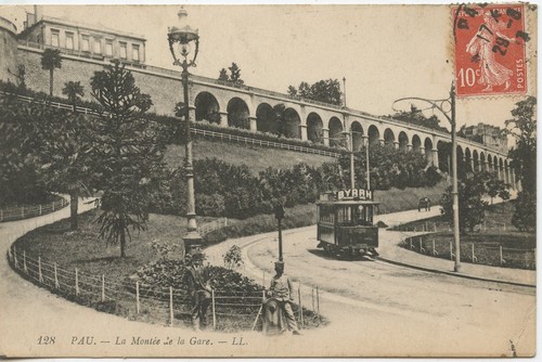 CARTE POSTALE PAU LA MONTEE DE LA GARE / TRAMWAY BYRRH | eBay