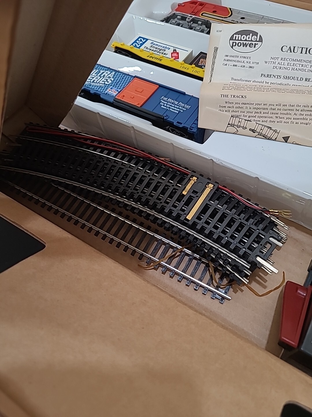 Loctite Permatex HO Scale Electric Train Limited Edition Collector Set ...