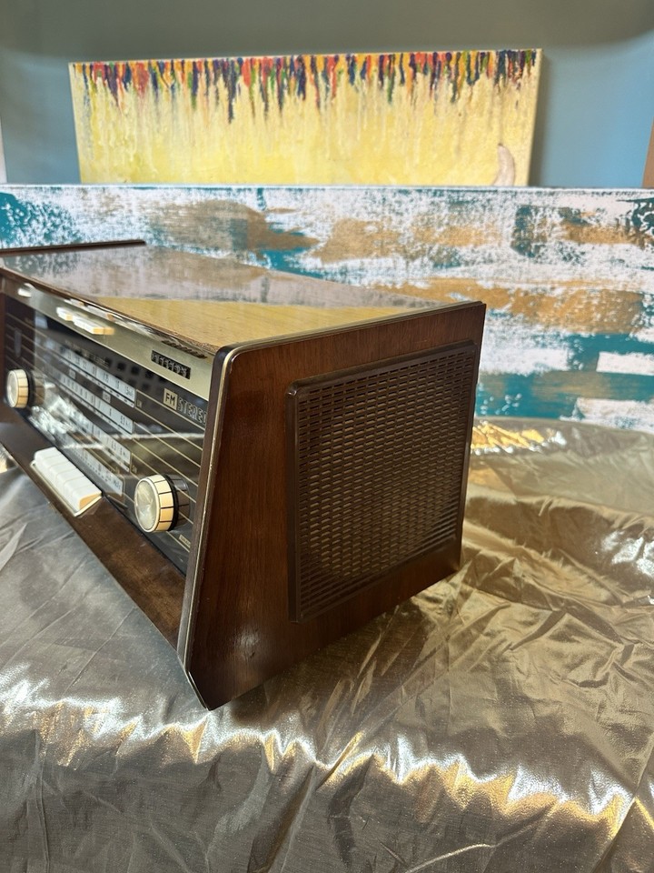 Vintage Working Table Top Stereo w/ tuning eye Philips B5X43A Made in ...