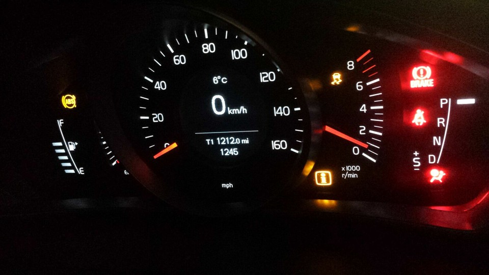 2017 Volvo V40 Cross country T3 B4154T4 Fuel Injector wire plug ...