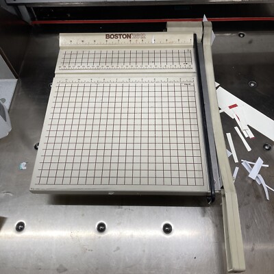 Paper Cutters & Trimmers - Boston 2612 Guillotine Paper Cutter