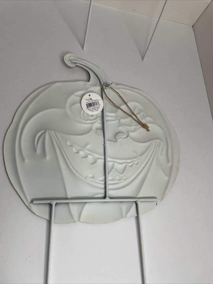 2 Metal Halloween Pumpkin Yard Stakes Scary Face JOL New | eBay