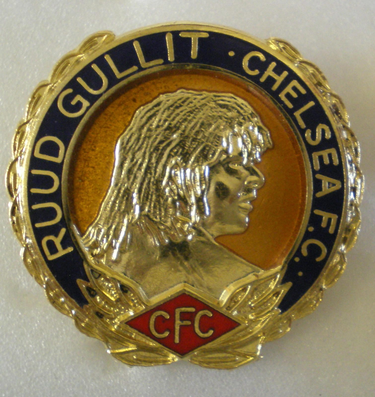 CHELSEA FOOTBALL Enamel Pin Badge RUUD GULLIT | eBay UK