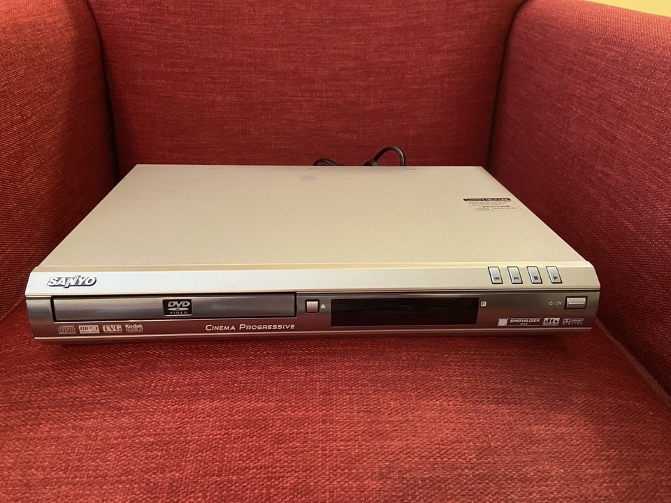 Sanyo DWM-390 DVD I MP3 I Kodak Picture CD Player w/ Remote, S-Cable ...