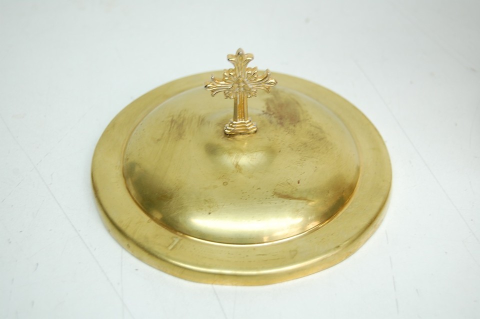 7 1/2" VINTAGE GOLD PLATED CHURCH ALTAR CIBORIUM, CHALICE, COMMUNION ...