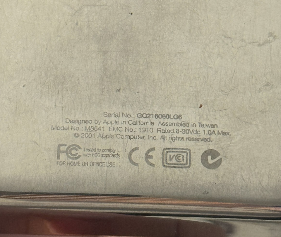 Lot of 3- Apple IPod Classic 1st Gen. M8541 & 2nd Gen. A1019 5 GB 10 GB ...