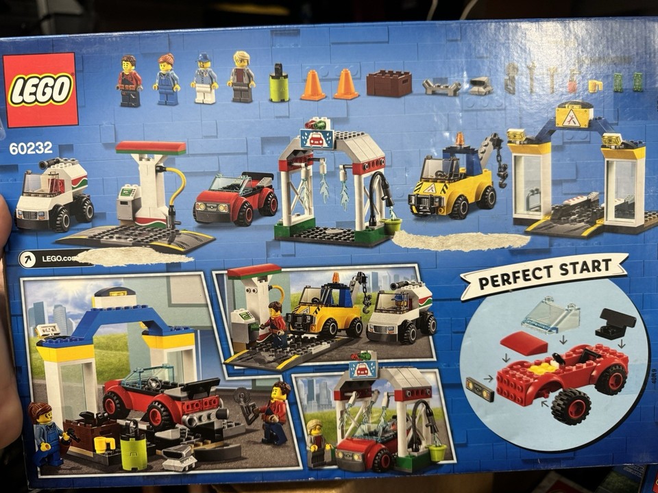 LEGO CITY: Garage Center (60232) Factory Sealed Brand New Retired Set ...