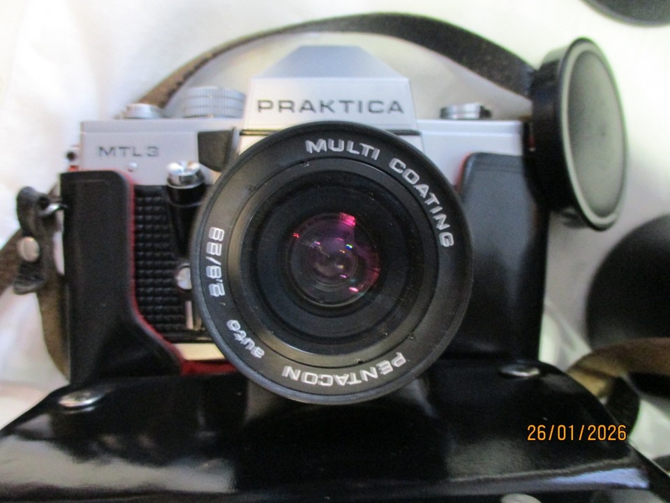 Fotozubehör-Fotoapparate-Objektive - Bastler - Ersatzteile - Konvolut ...