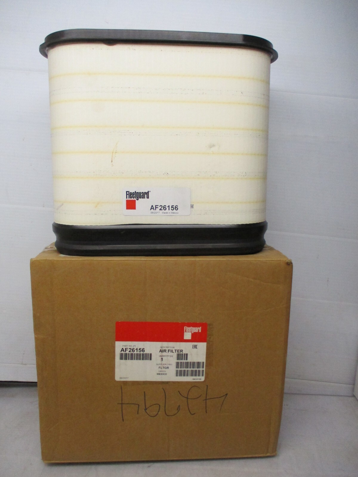 FLEETGUARD AF25278 - Air filter cross reference