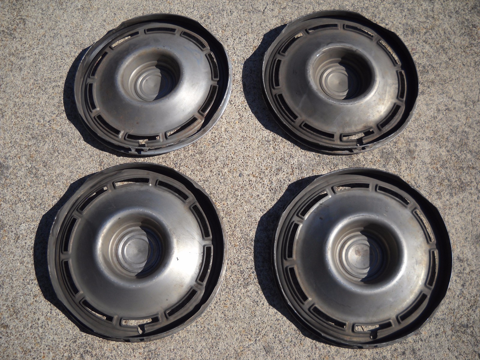 Chevy Steel Hubcaps Set Chevrolet Motor Division 14" El Camino Chevelle ...