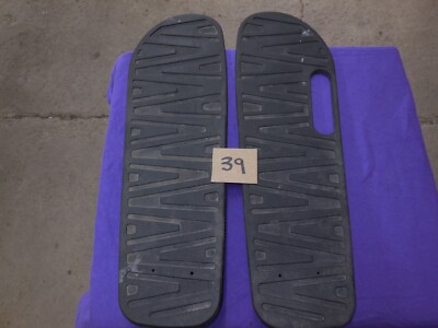 Ariens 960460061 42" Lawn Tractor LH & RH Footrest Pads 21547938 ...