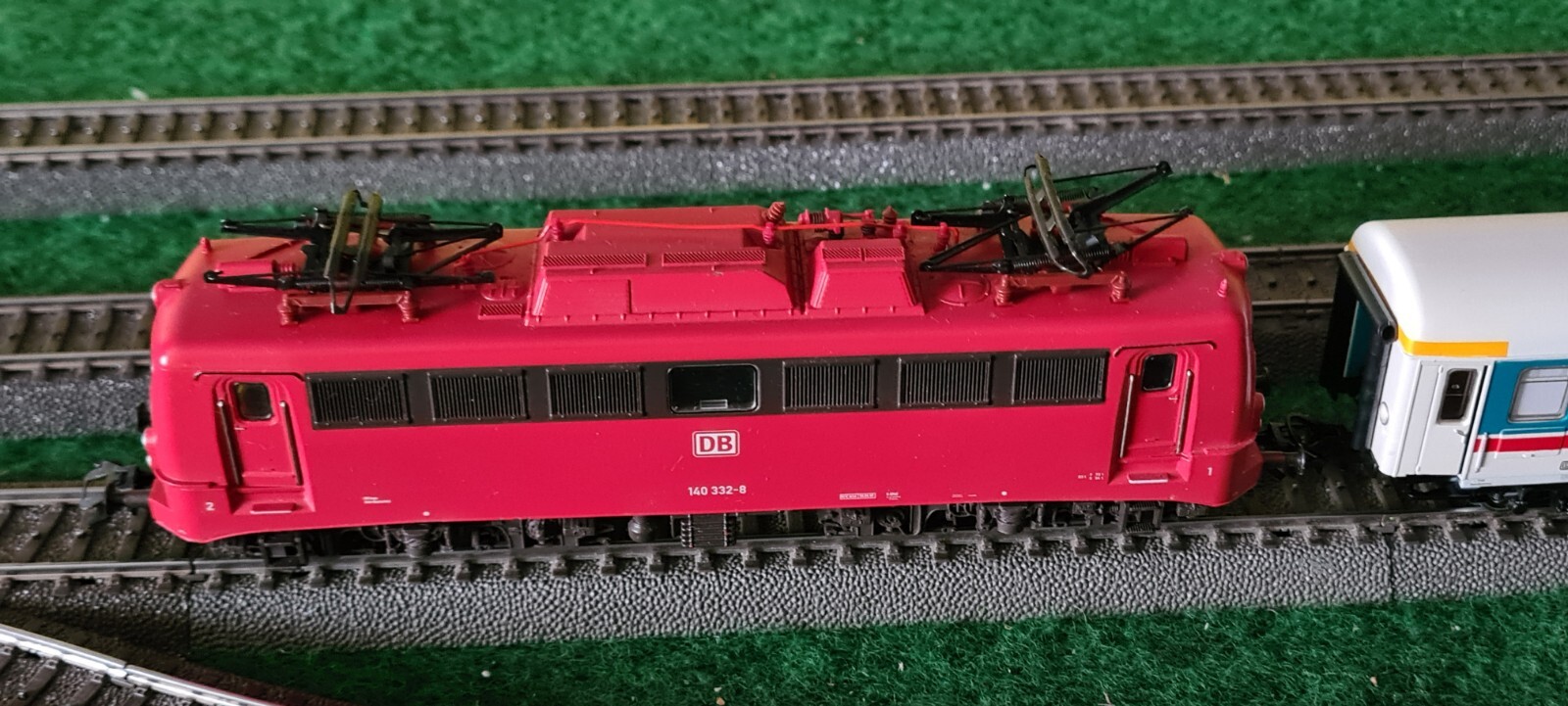 ☆TOP☆ MÄRKLIN H0 ☆ 3331 ☆ IC ☆ 140 332-8 DIGITAL + 3 IC WAGEN 4274 OVP ...