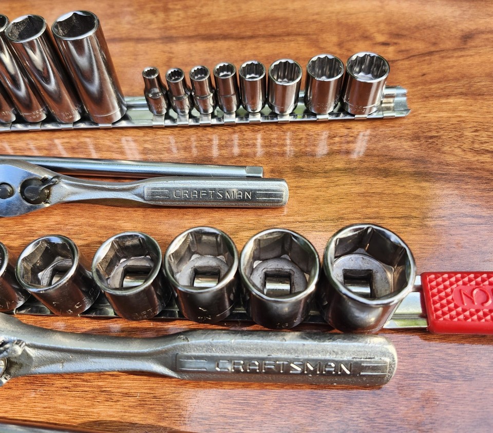 Craftsman USA Lot 44 Sockets Ratchets Extensions SAE SETS 1/4" 3/8" 1/2 ...