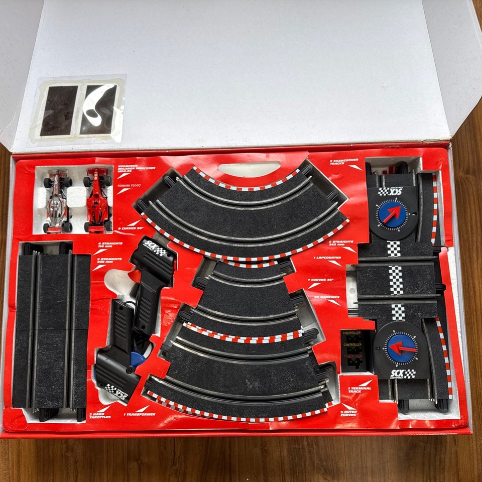 2008 SCX Compact Formula Racing Ferrari Car Slot Track Set 1:43 | eBay