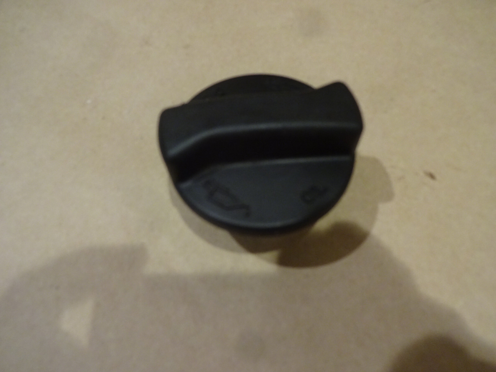 Ferrari California- Oil Filler Cap P/N 247720 | eBay