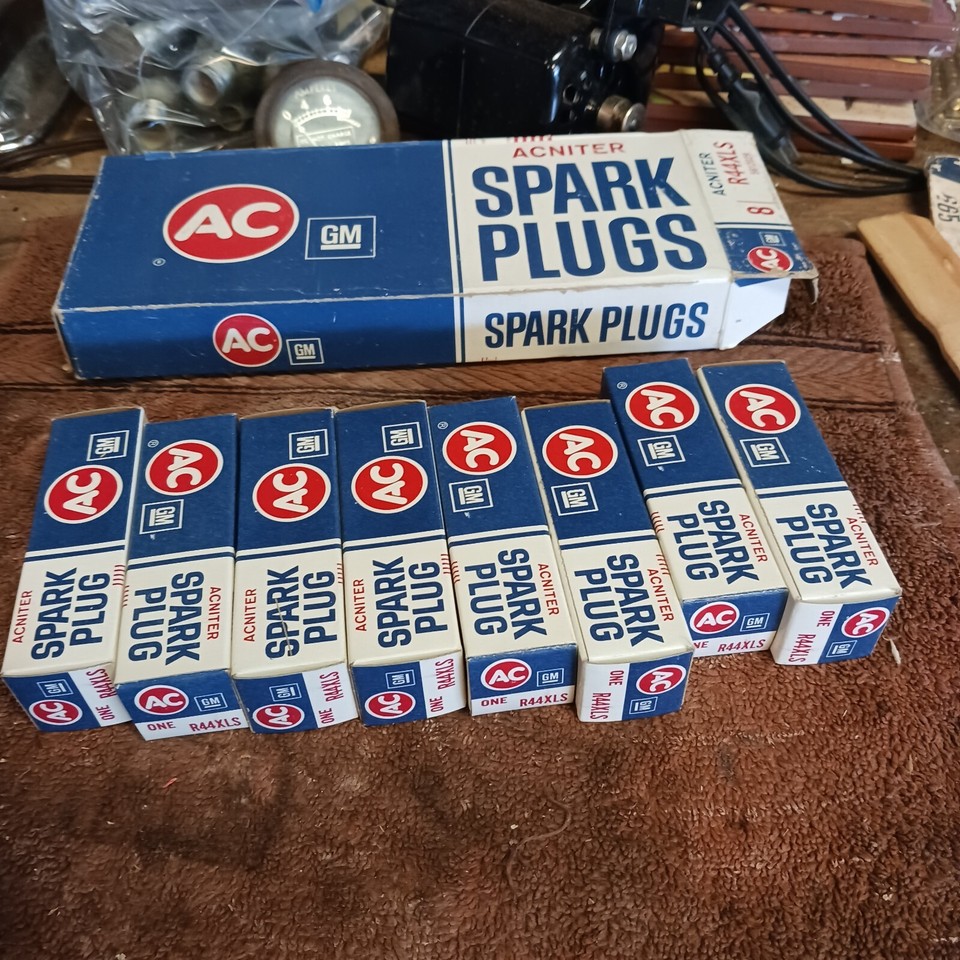 NOS ac delco acniter r44xls spark plugs lot of 8 | eBay