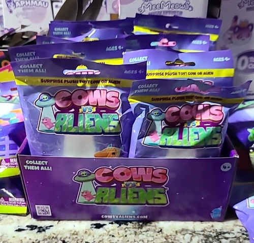 COWS VS ALIENS Complete Retail Box of 12 Surprise Plush Toy Blind Bag ...