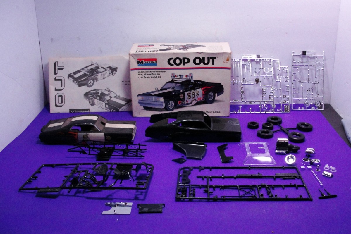 Casting De Cop Out Revell MotorWorks 1/24 Plymouth Duster Cop Out
