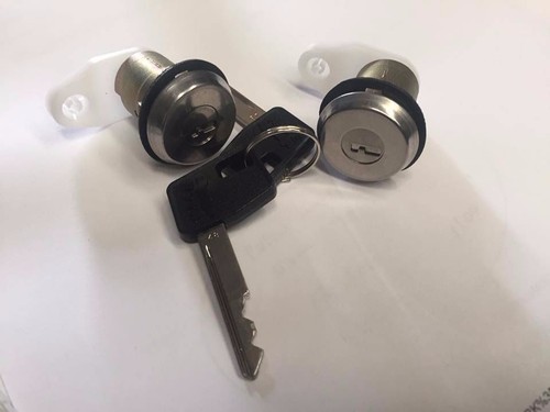 HOLDEN COMMODORE KEYS DOOR LOCK VB VL SET NEW | eBay