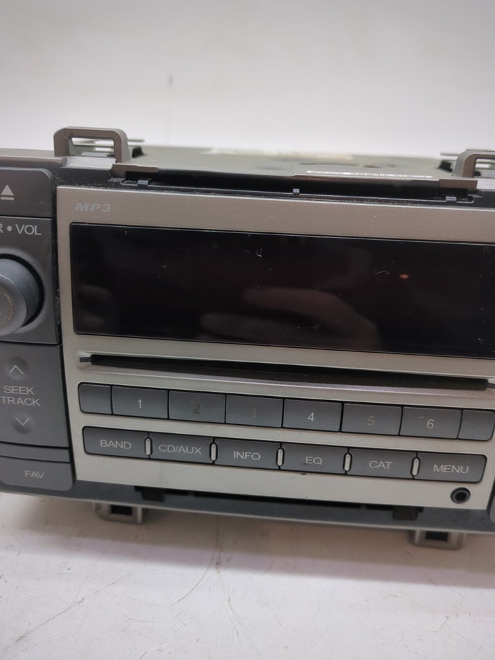 2008-09 Pontiac Vibe and Toyota Matrix OEM stereo radio PARTS UNIT ...