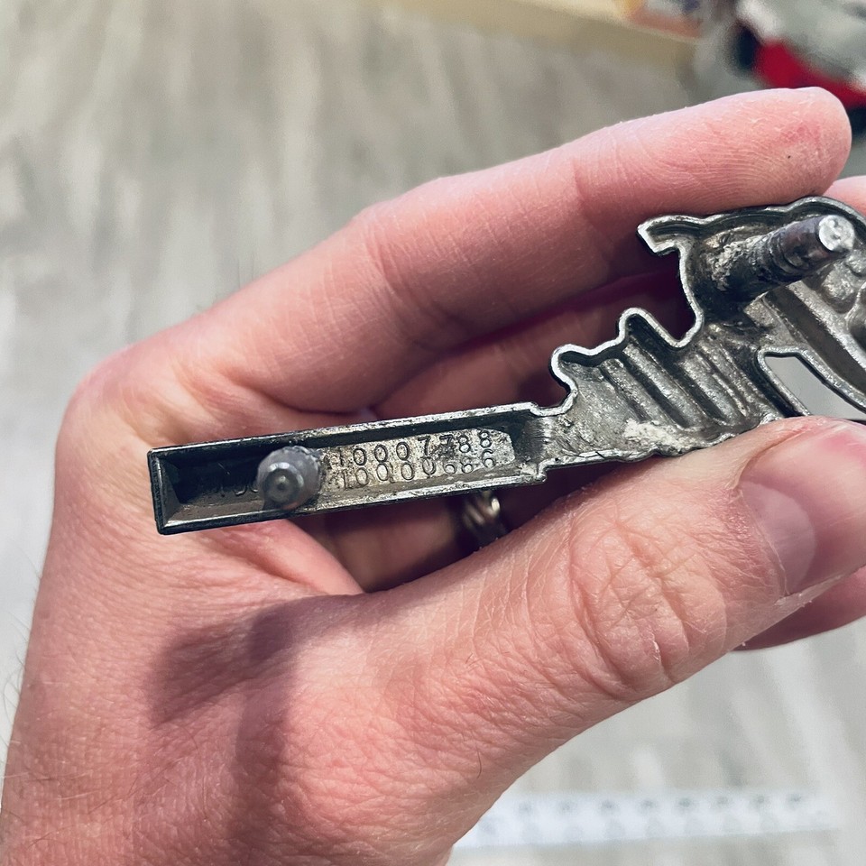 1978 1979 1980 Pontiac Grand Prix Script Emblem Badge Ornament 10007788 ...