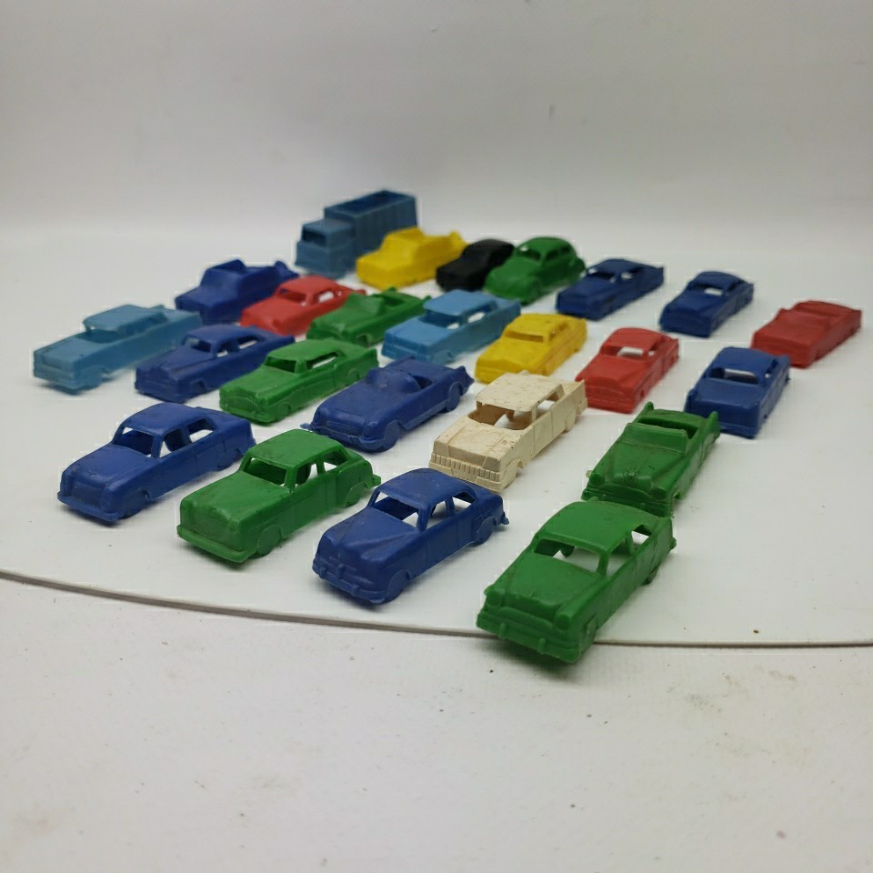 Lot of 24 Vintage 1950's Small Plastic Molded Toy Cars | eBay
