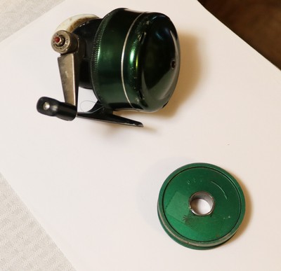 Spinning Reels - Vintage Johnson Sabra