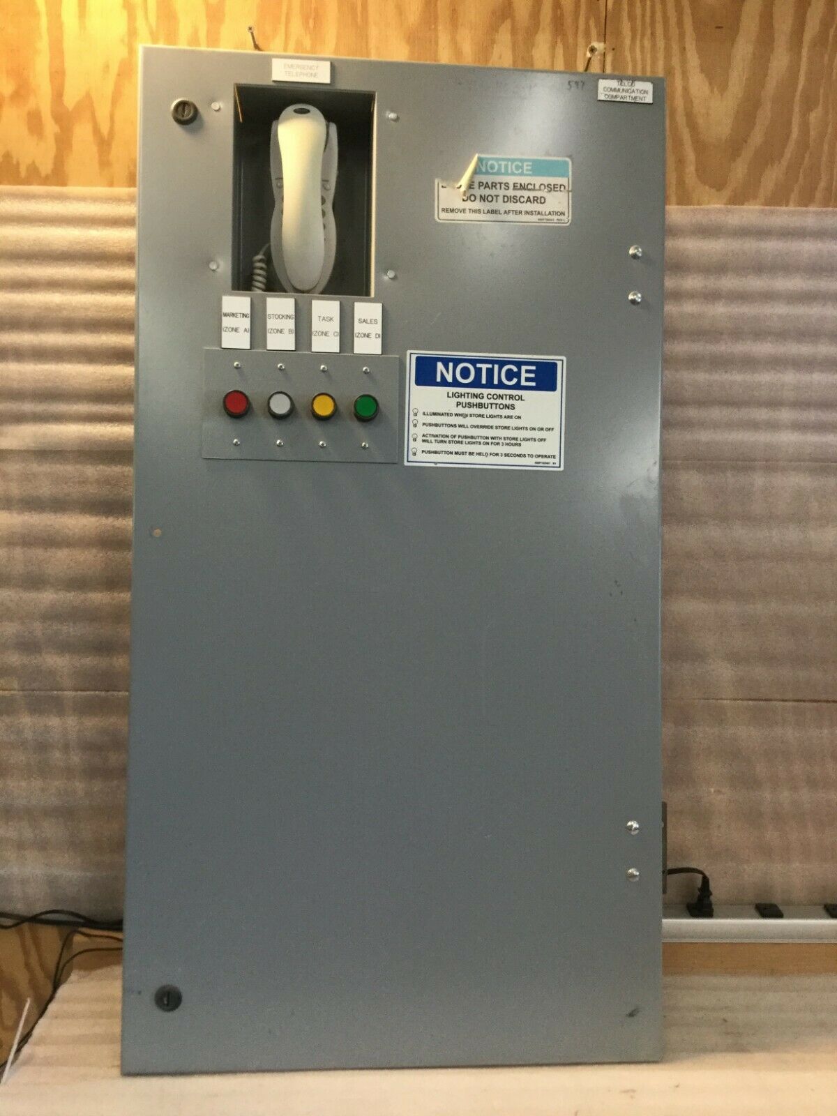 Cutler Hammer Pow-R-Line C Prl1a Panel Board Cover Nema 1 Lighting ...