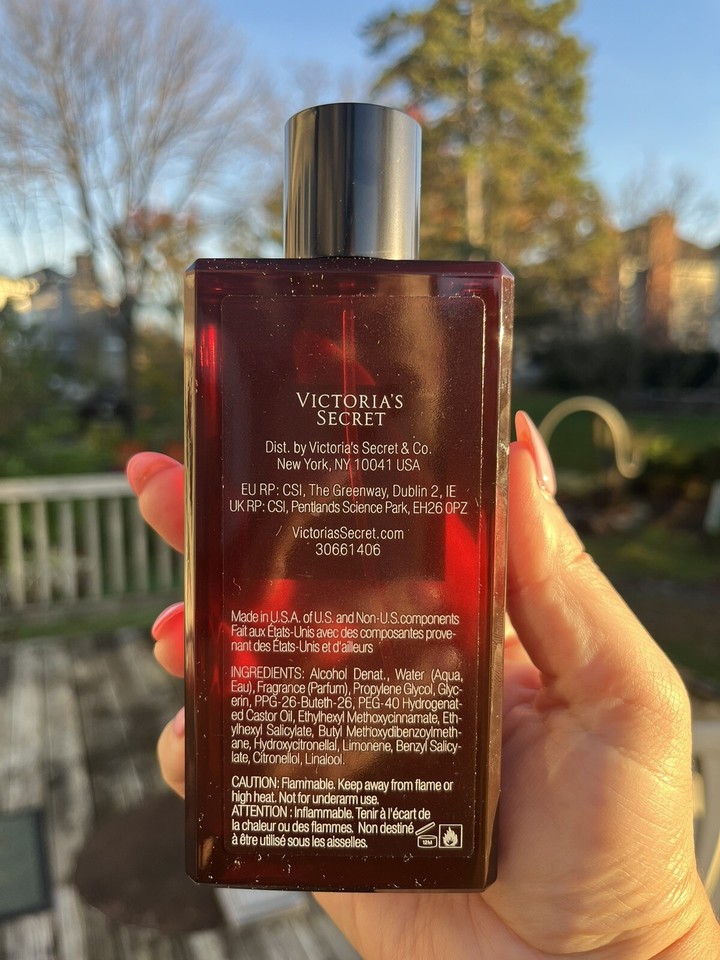 VICTORIA’S SECRET BOMBSHELL MIDNIGHT FRAGRANCE BODY MIST SPRAY 8 .4 Fl ...