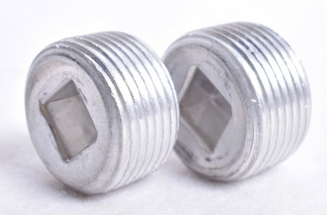 Crouse-Hinds PLG2SA 3/4 Inch Threaded Recessed Aluminum Hole Plug ...