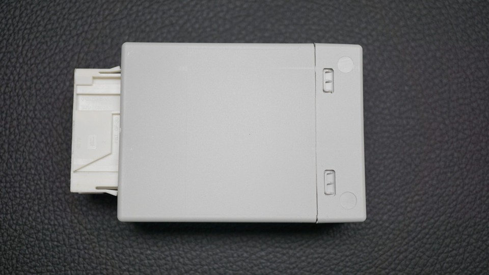 GENUINE BMW X5 X6 F15 F16 F85 F86 AIR SUSPENSION ECU WABCO 6860387 / ...