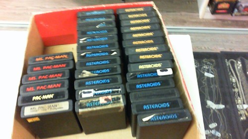 lot of 32 Atari 2600 games, ms. pac-man, asteroids, pacman. untested ...