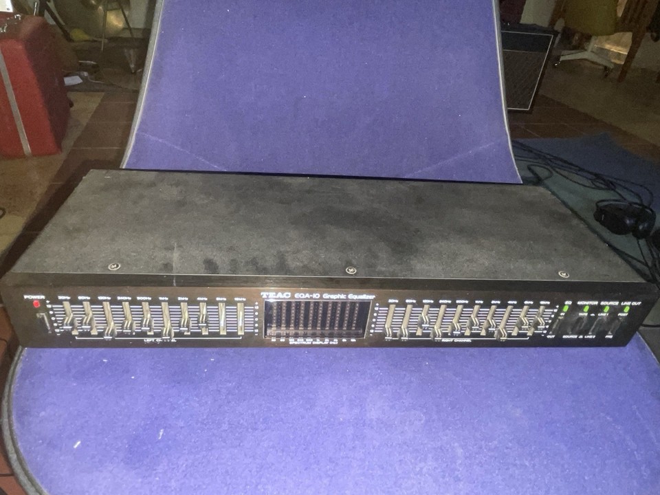 TEAC EQA-10Graphic Equalizer with Spectrum Analyzer Display Vintage 10 ...