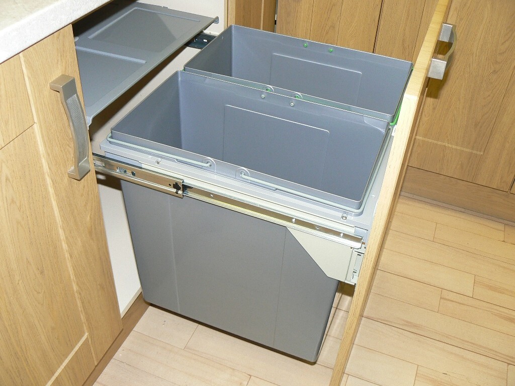 Pull Out Kitchen Bin 500mm | Cabinets Matttroy