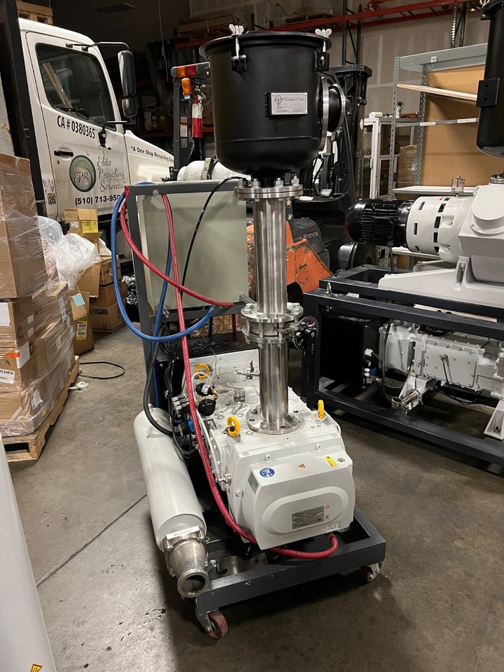 Leybold DRYVAC DV 650 Dry Compressing Vacuum Pump with Inlet Filter ...