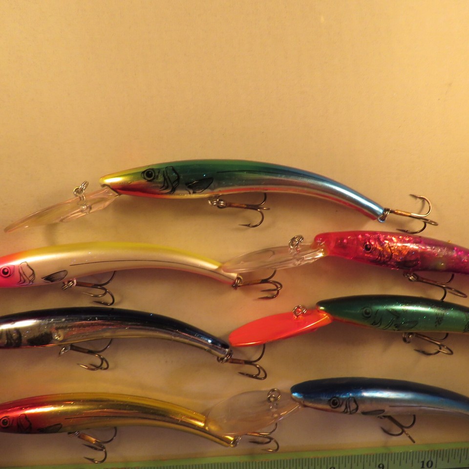 Lot of 7 Original Reef Runner Series 800 Deep Diving Stick Bait Lures ...