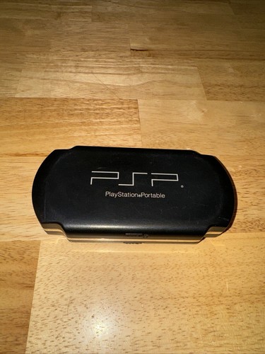 Sony PSP PlayStation Official Black Hard Clamshell 8 UMD Game Storage ...