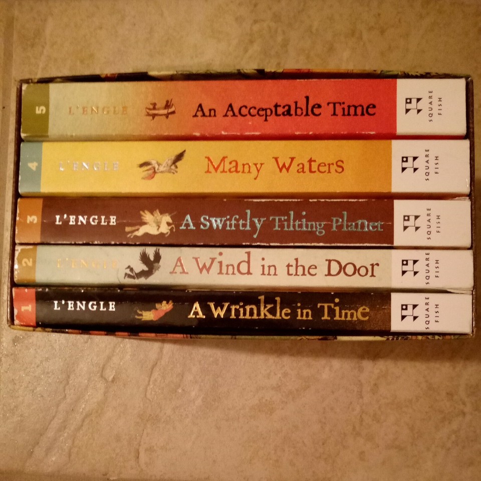The Wrinkle in Time Quintet Box Set 5 Paperback Books, 2007 by ...