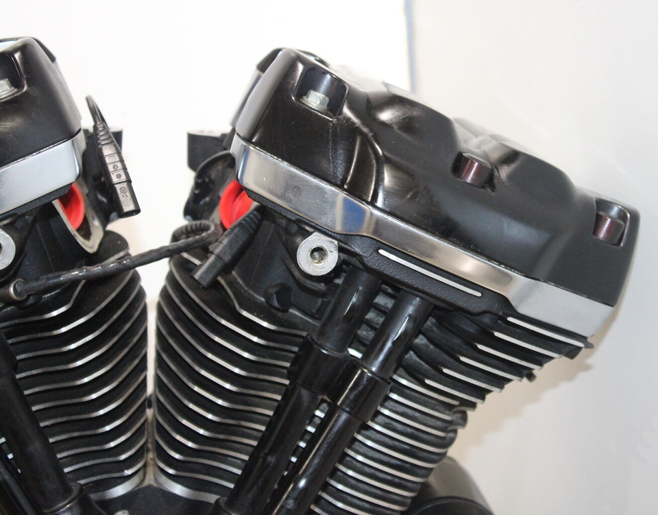 2017-2023 Harley Davidson Touring 107 Milwaukee 8 M8 Air Cooled Engine ...