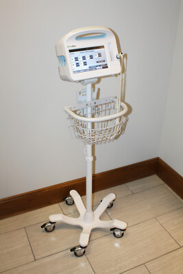 Welch Allyn Connex Vital Signs Monitor 6000 Series with Rolling Stand ...