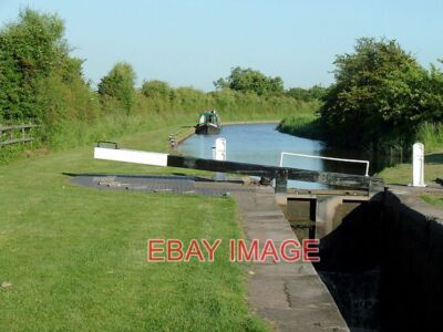PHOTO ATHERSTONE LOCKS NO 10 COVENTRY CANAL WARWICKSHIRE THIS IS THE ...