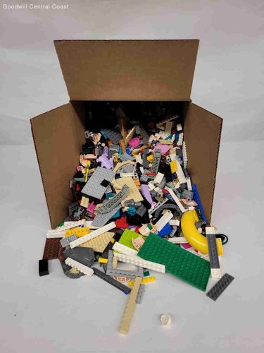 Lego Assorted Bricks Blocks & Pieces Bulk Lot 9.2lbs | eBay