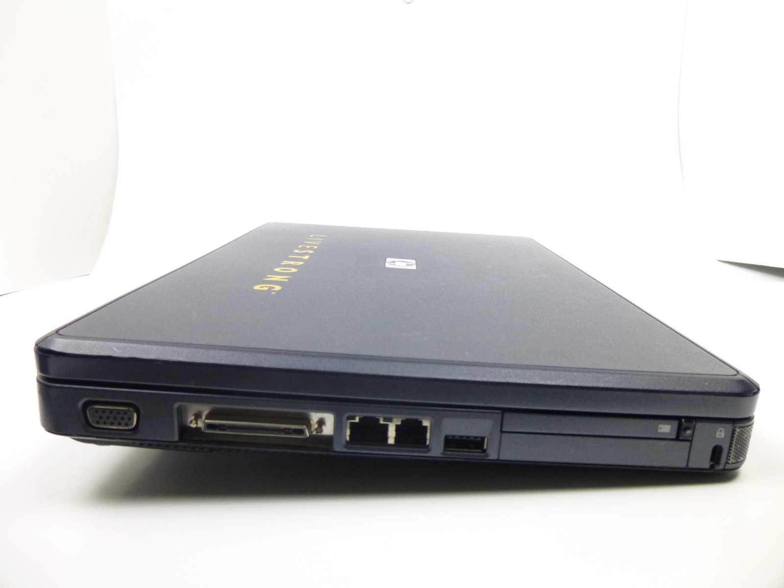 HP LiveStrong Lance Armstrong Special Edition Laptop L2000 | eBay